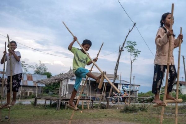 8 Mainan Tradisional Sunda Populer yang Seru Dimainkan - Mamasewa.com